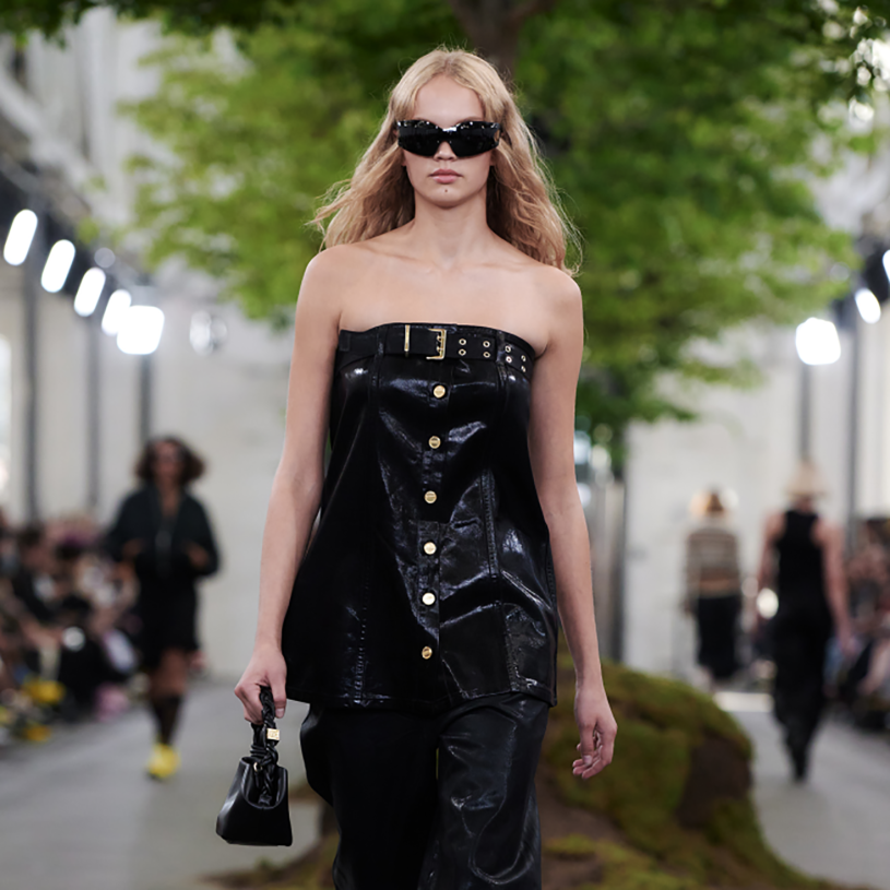 GANNI 2024春夏大秀“HELLO, WORLD!”活力来袭