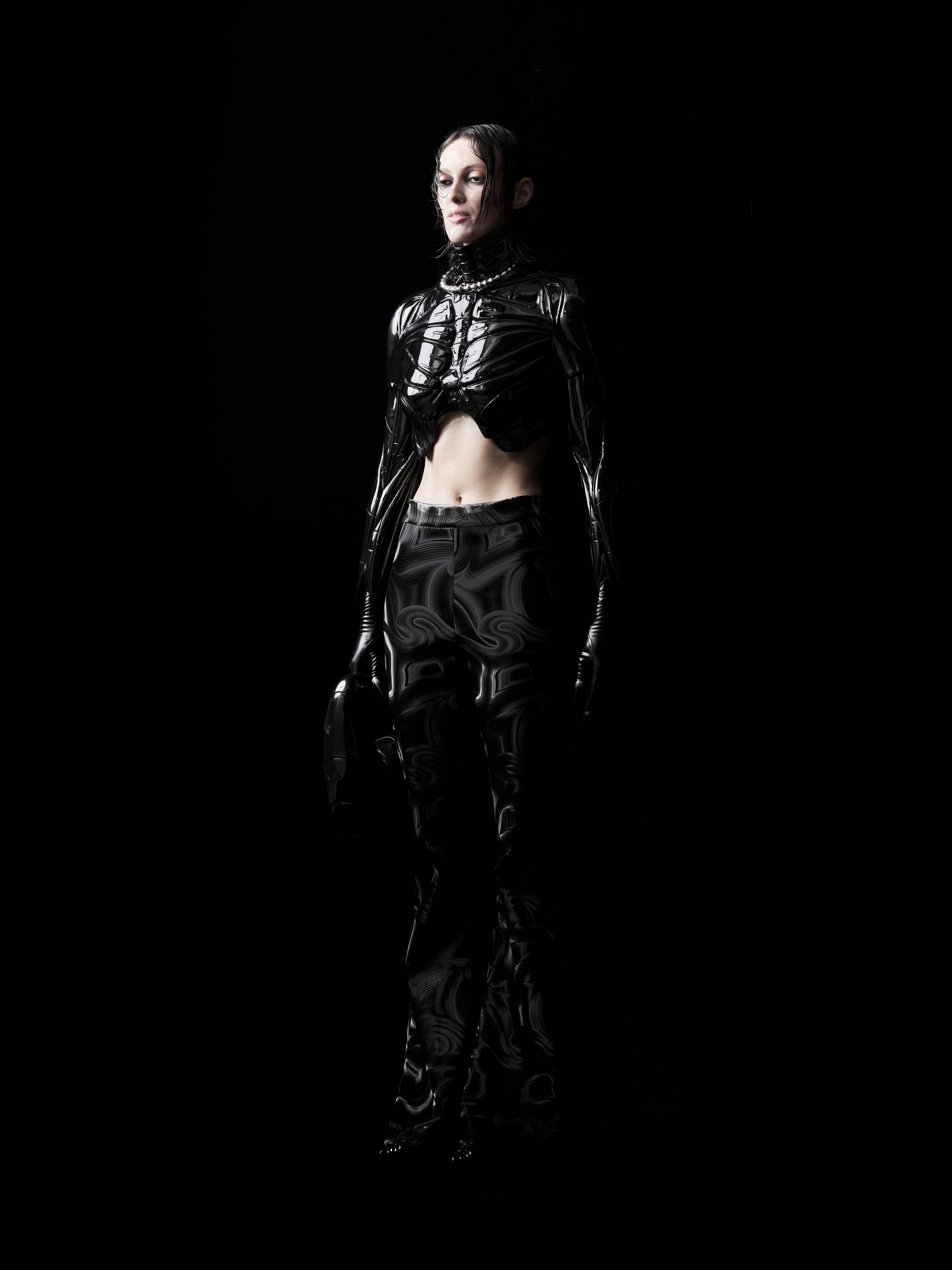 HENGDI WANG 2025春夏高级定制时装与配饰系列 「Cybernetics Blooming Inside of Me」