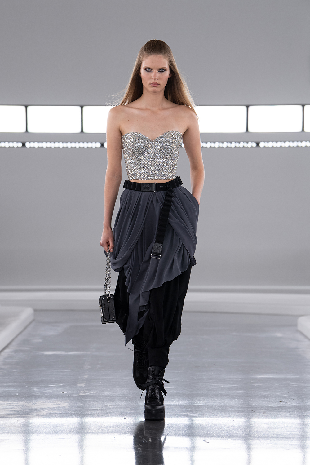 路易威登寰游时装秀 2024早秋女装系列